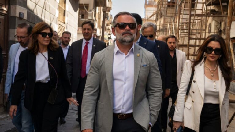 US Congressional Delegation in Damascus for the First Time in Years ...